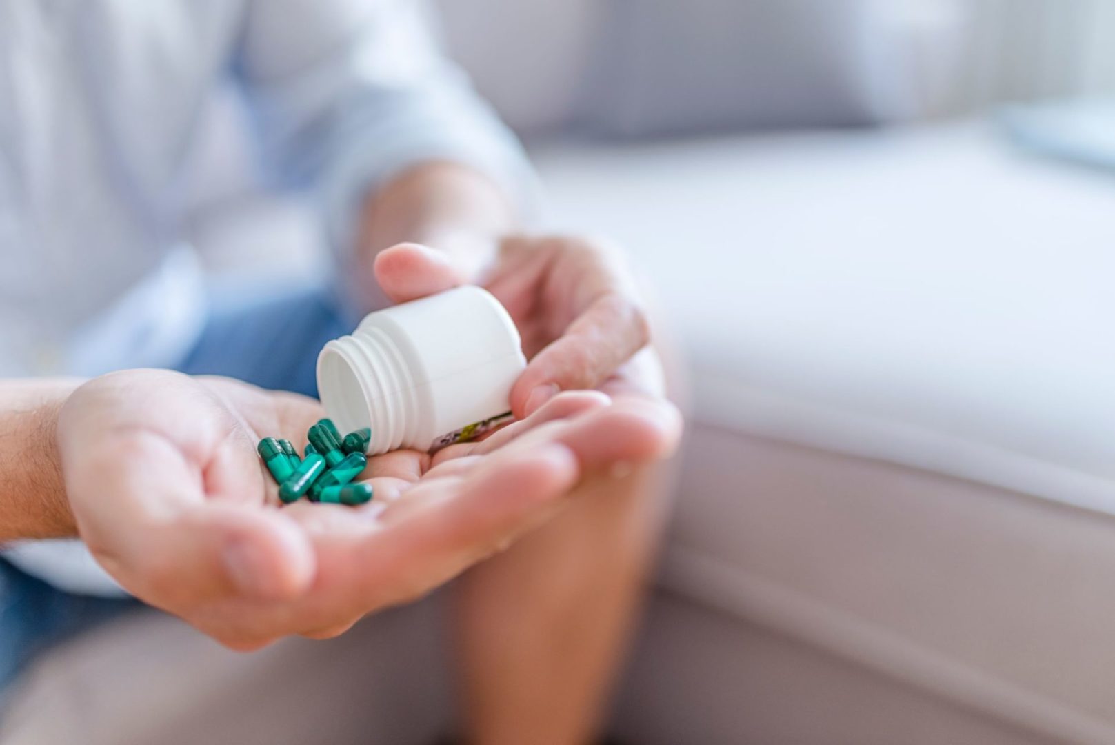 How meds affect your teeth | FastNewSmile® Dental Implant Center